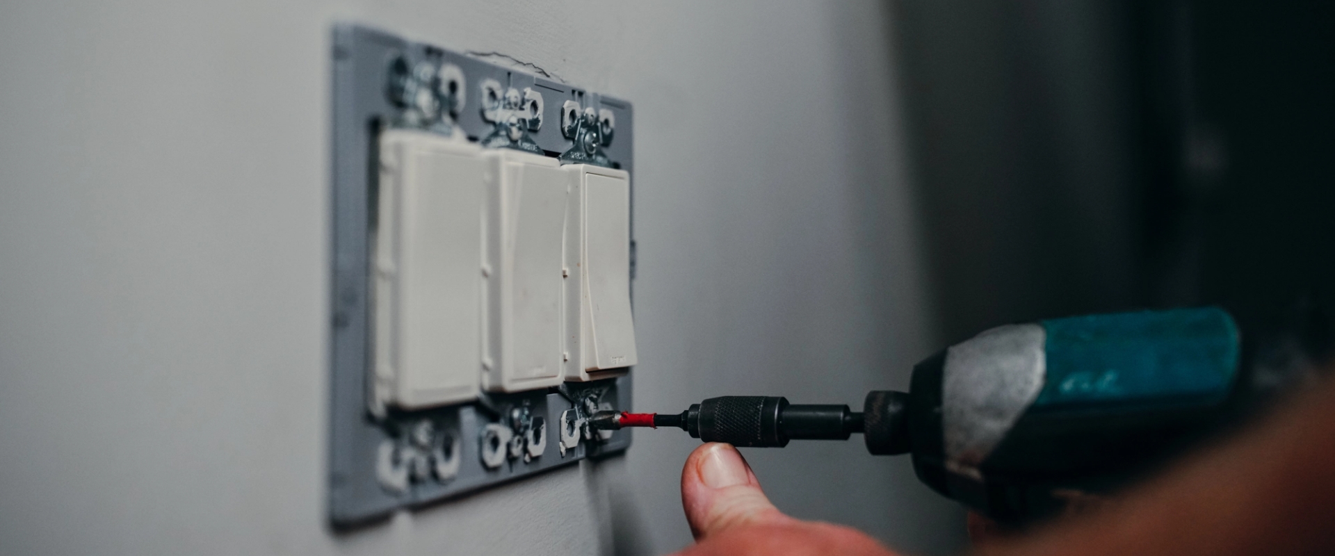 Outlet & Switch Service - Bransford Electrical & Mechanical Services